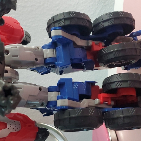 Transformers | Toys | Transformers Optimus Prime Seige Battle Wheel ...
